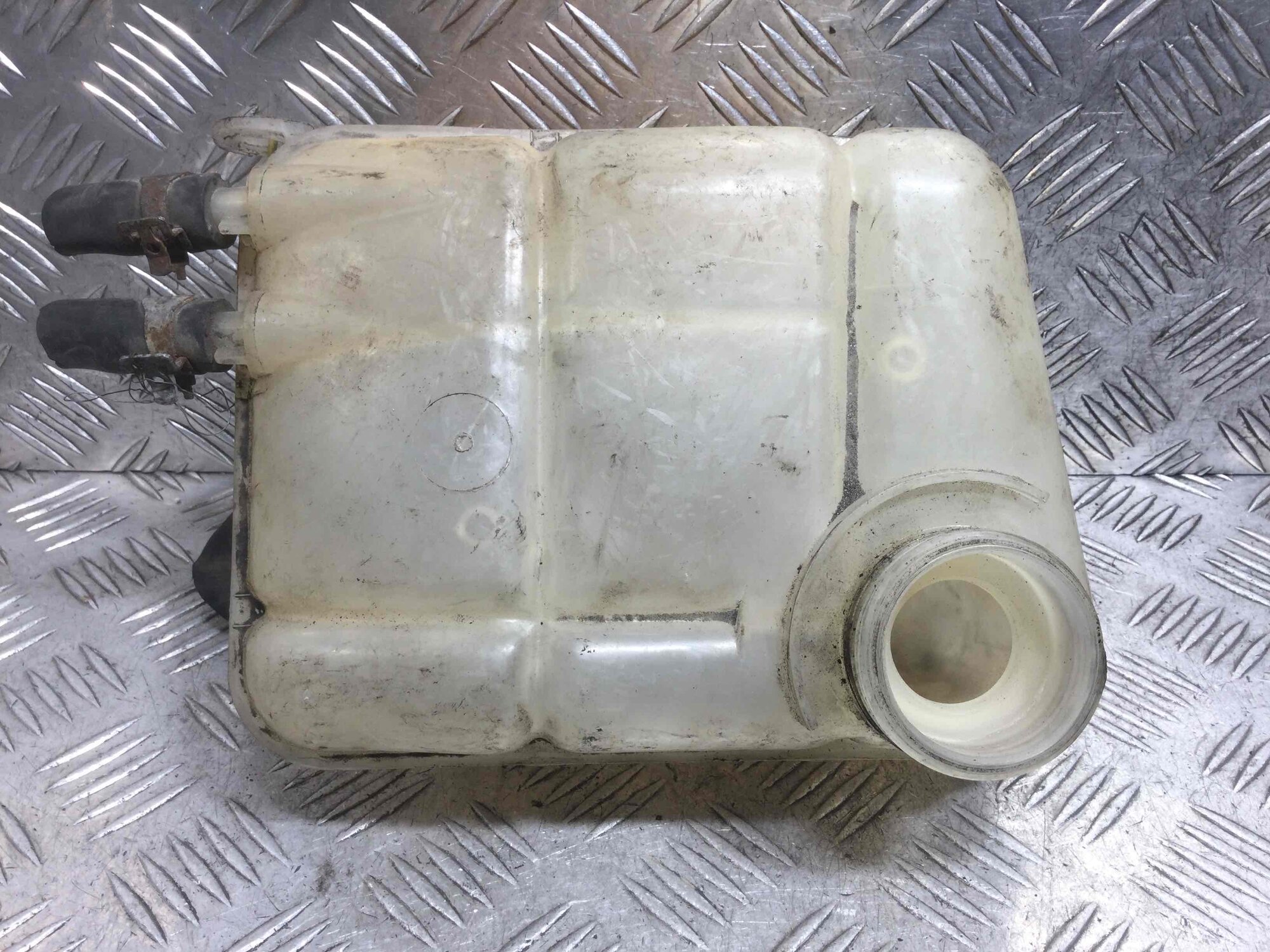 Б/У Бачок расширительный Ford Focus 1 поколение [рестайлинг] (2001-2005) 2004 г.