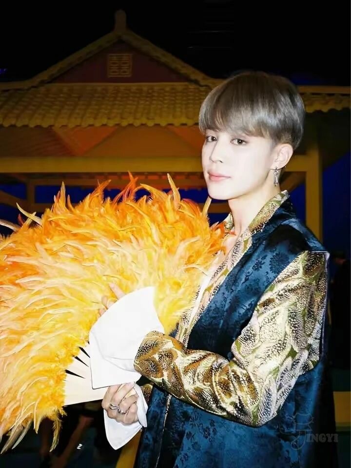 Набор для самостоятельной вышивки алмазами 5D Портрет Чимина - круглая алмазная мозаика размером 40x50 см для украшения стен дома,40X50CM, белый