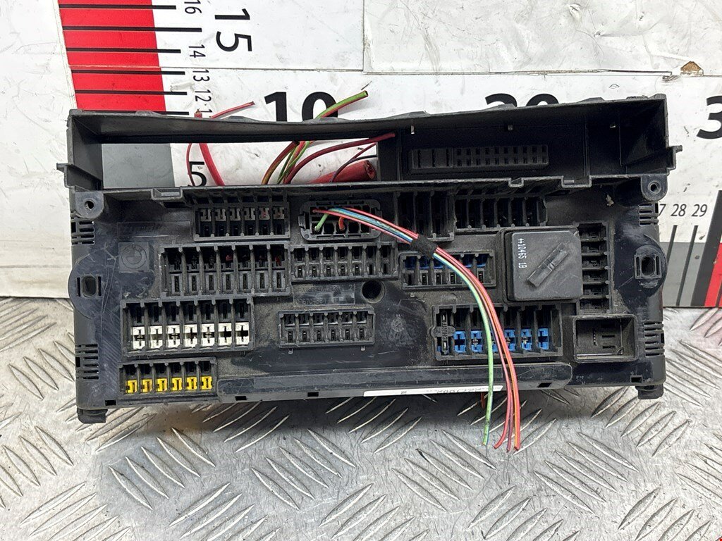 Блок предохранителей BMW 5-Series (F07/F10/F11/F18) 63119234421 арт. 2271082