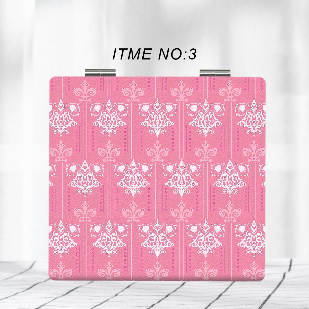 Компактное зеркало для макияжа с мультяшным рисунком, 7.1x6.7x1 см для студентов - складное портативное зеркало
