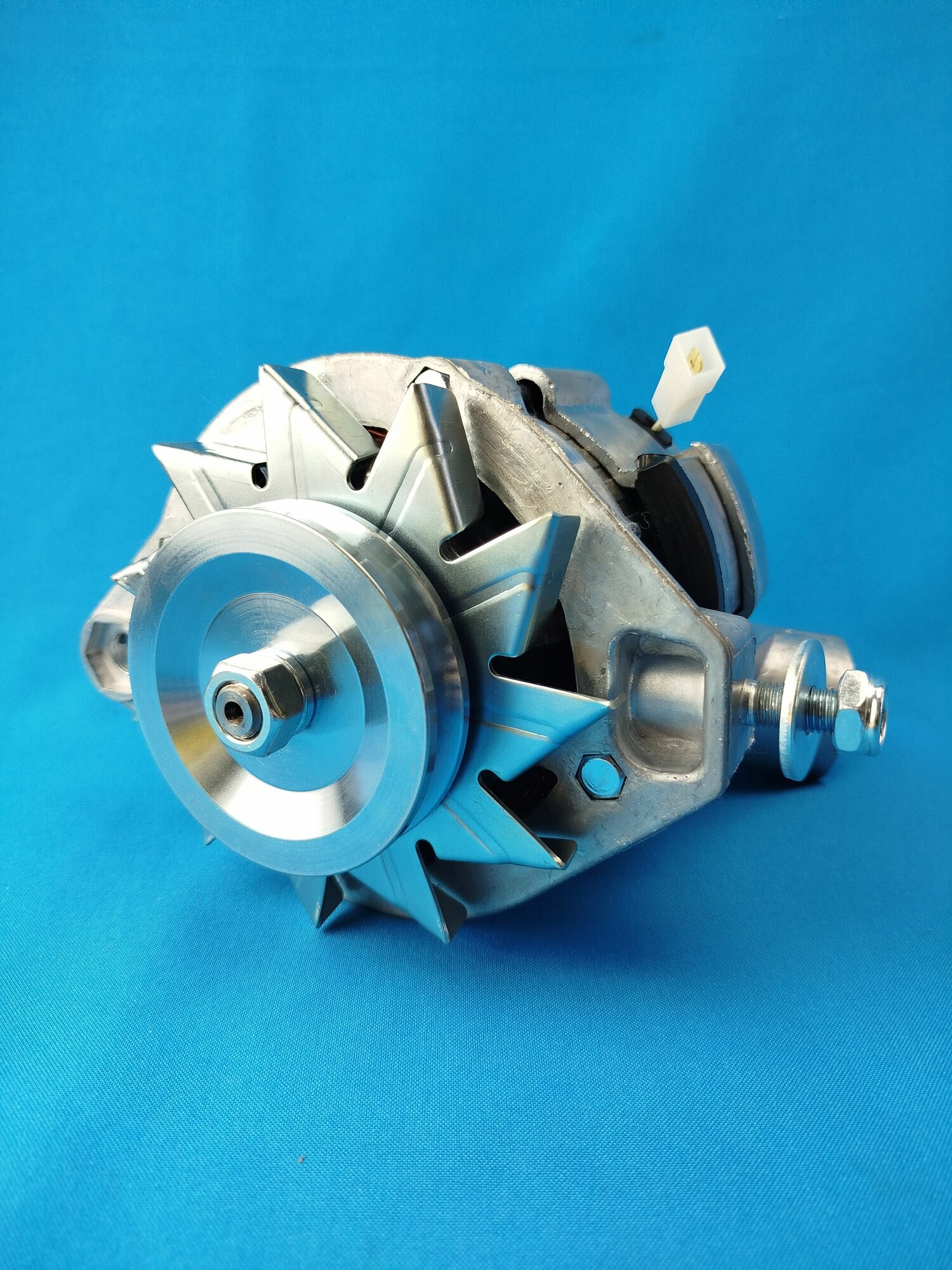 Генератор "HOFER"для а/м ВАЗ 21213 (55А)