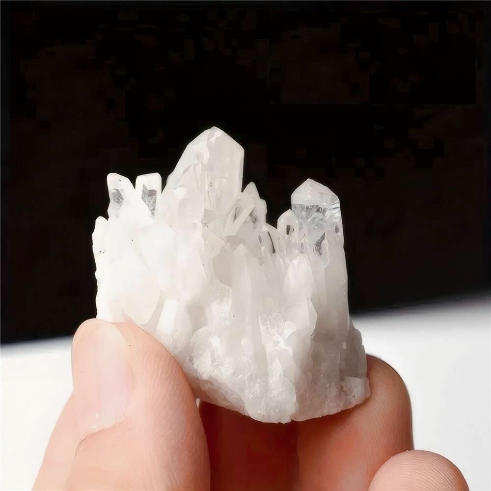 Амулет из натурального белого кварцевого кристалла