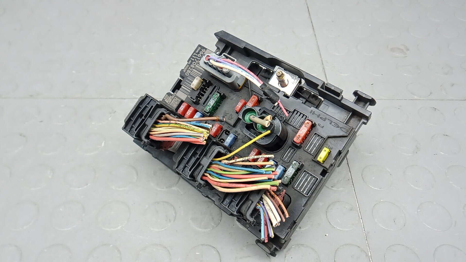 Блок предохранителей PEUGEOT 307, Номер 9661708280