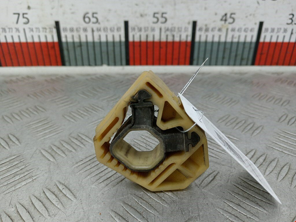 Кронштейн (крепление) радиатора Volkswagen Touran 1 арт. 2272901