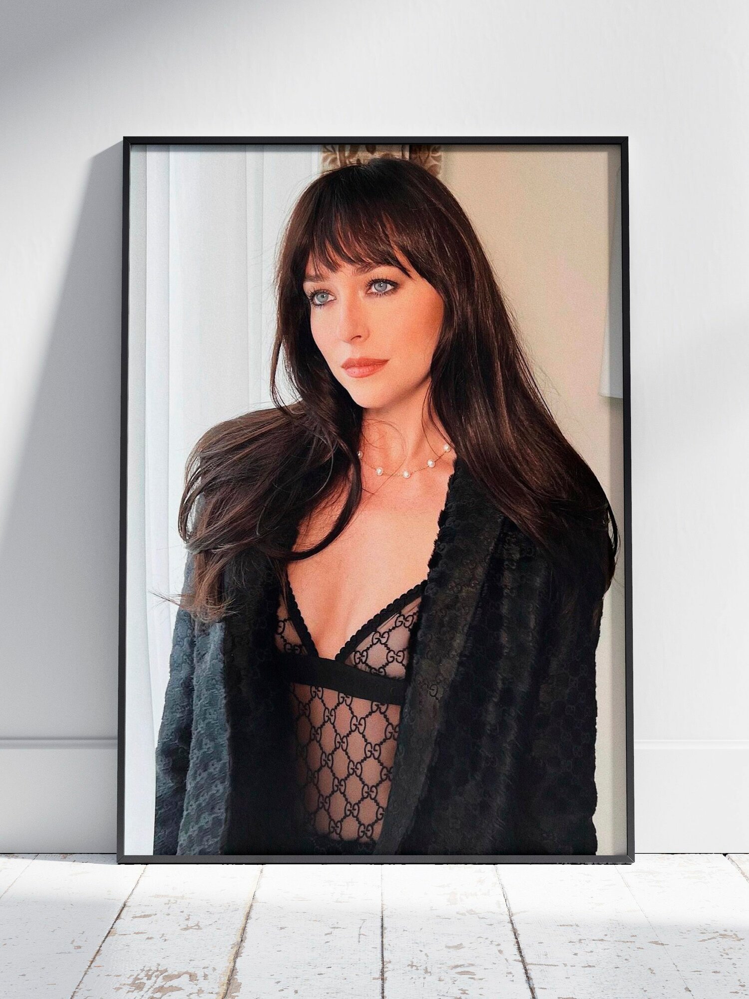 Плакат на стену для интерьера Дакота Джонсон (Dakota Johnson 12) - Постер по актеру фильма, кино, сериала формата A4 (21x30 см)