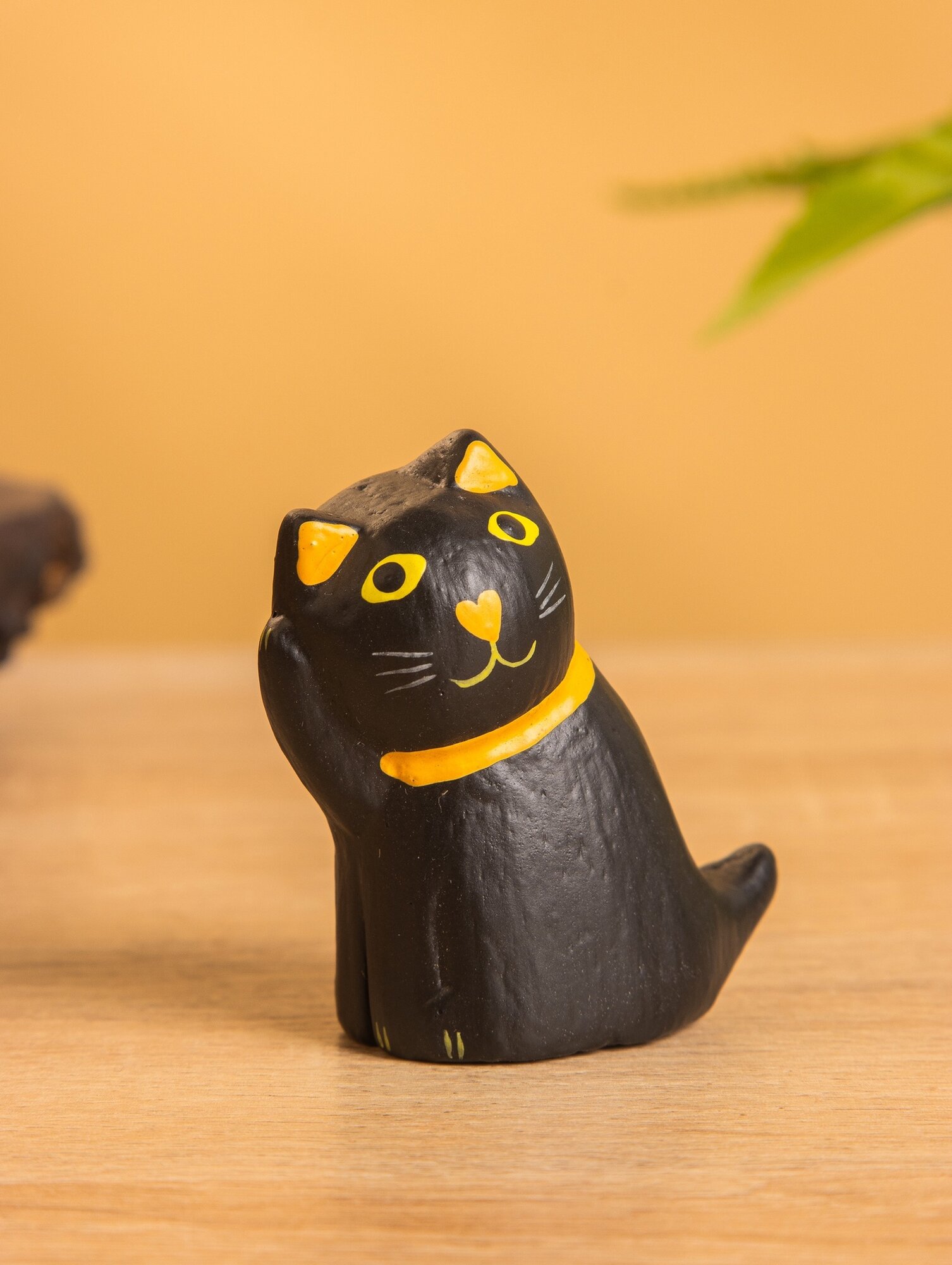 Статуэтка "Чёрный кот", дерево албезия, 3 x 5 x 6 см, цвет черный