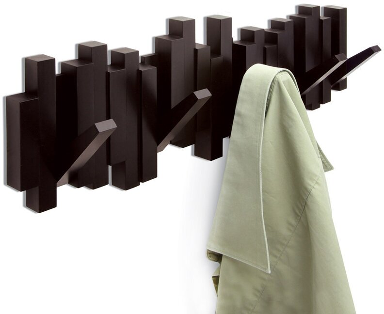 Вешалка настенная Sticks эспрессо UmbraВешалка настенная Sticks эспрессо Umbra - это стильное и функциональное решение