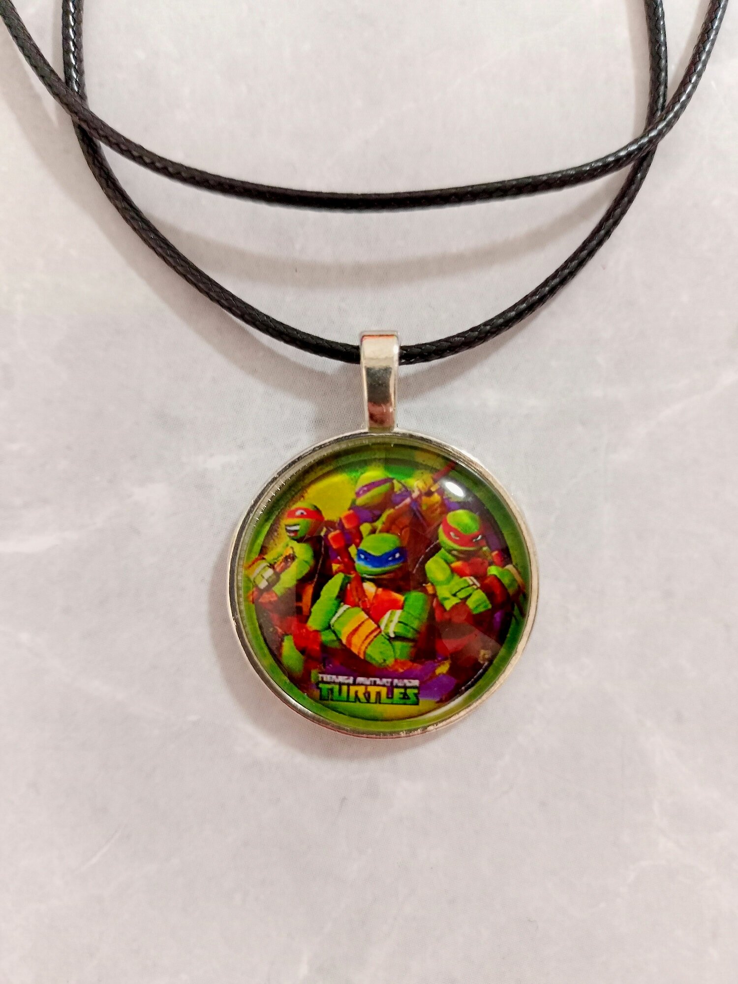 Колье, стекло