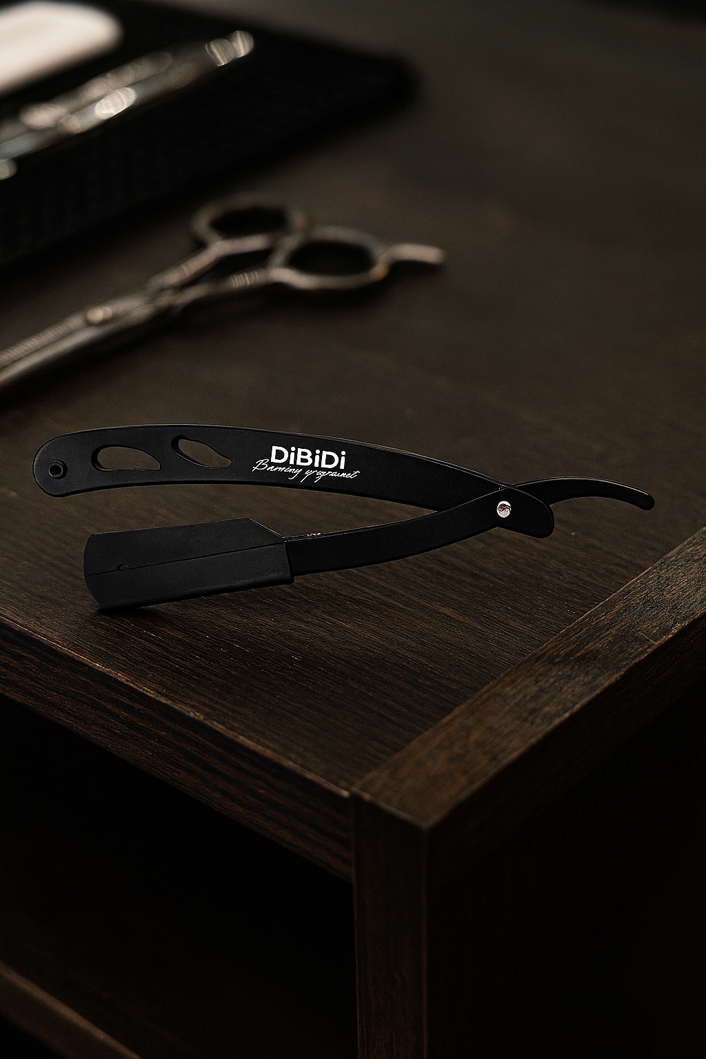 Опасная бритва шаветка для бритья DiBiDi 3028 черная, нержавеющая сталь