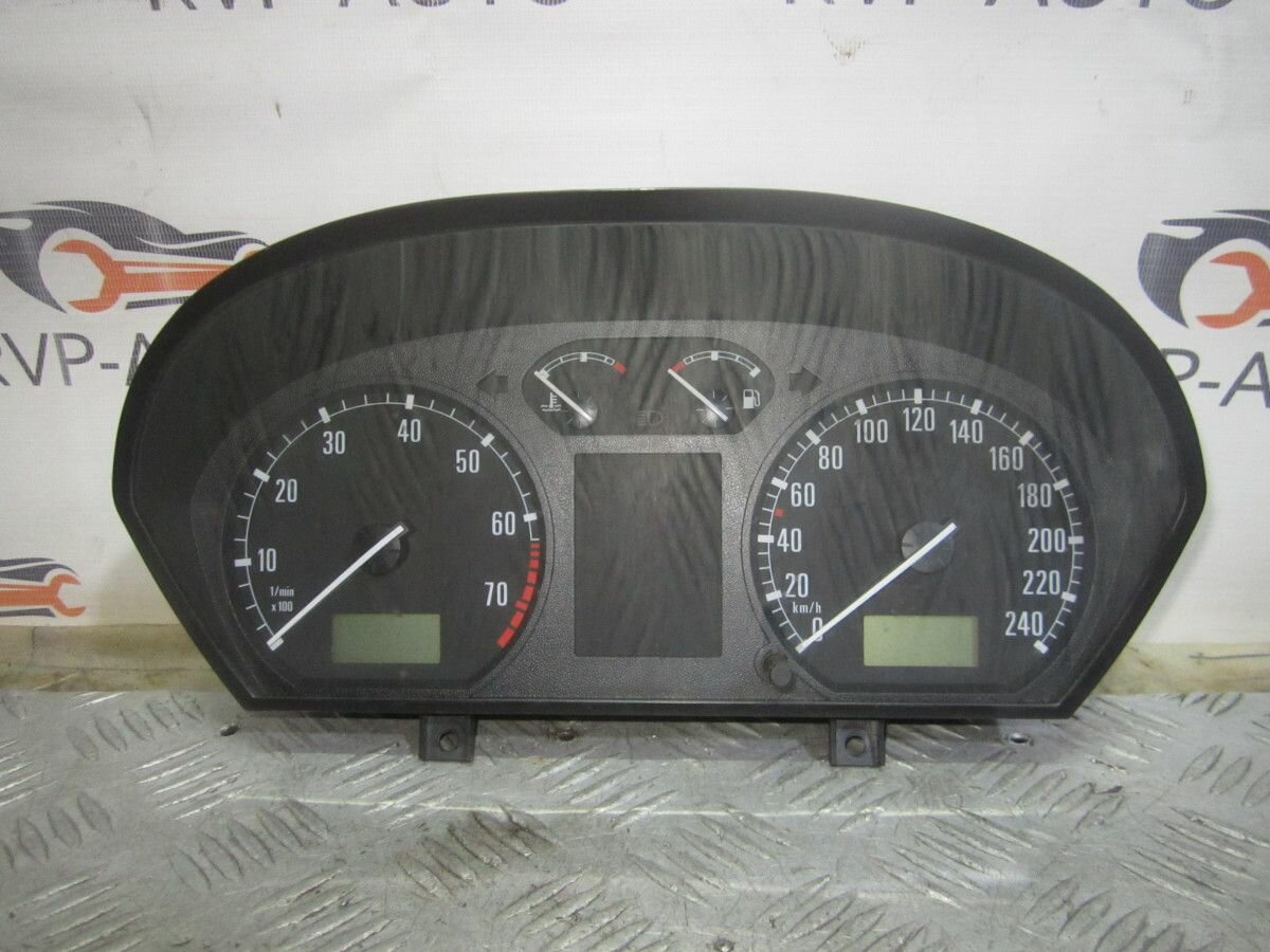 Панель приборов Skoda Fabia 1.4 МКПП 1999-2007 6Y1919880B