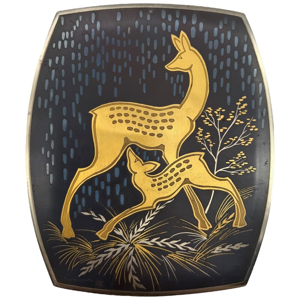 Златоустовская настенная гравюра на стали "Олениха с олененком", 20*23.5 см, 1976 г. Златоуст, СССР