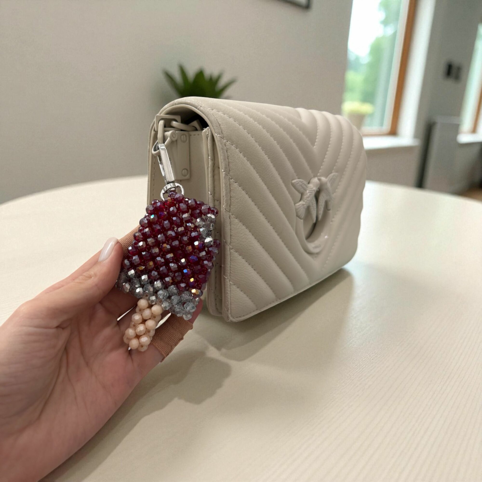 Держатель для сумок