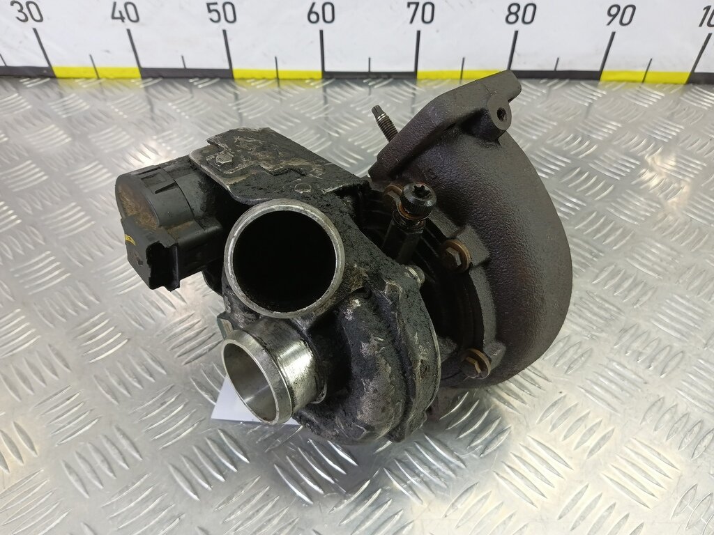 Турбина Б/У для LAND ROVER DISCOVERY III (2004—2009) LR003356