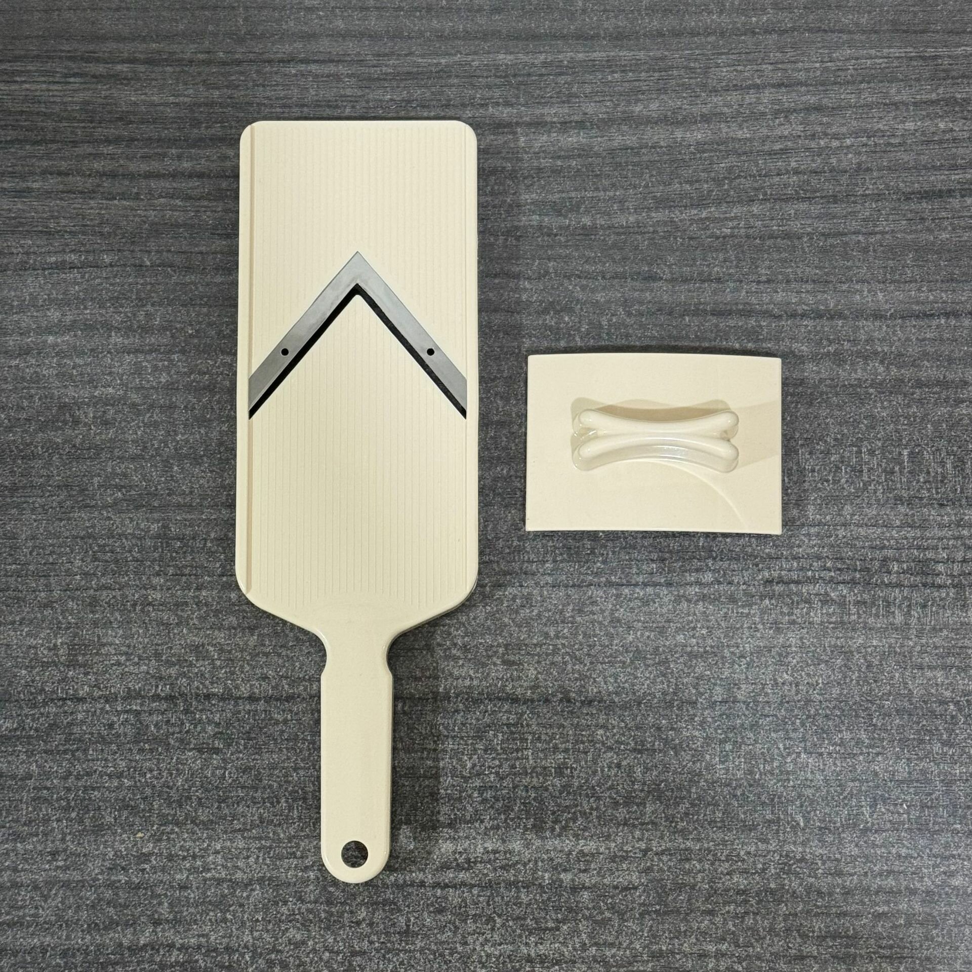 Доска для шинковки капусты бытовой многофункциональный нож для шинковки капусты，Не совсем белый