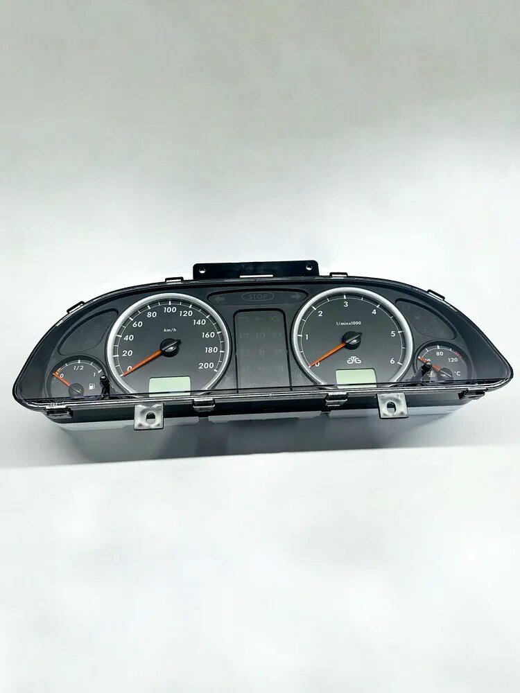 Комбинация приборов универсальная ГАЗ-3110, 3302, 2705, 2715 дв. ЗМЗ, штайер, крайслер атпп 103102