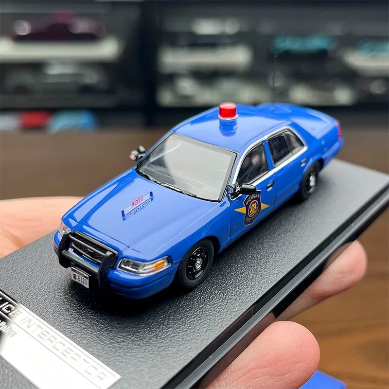 WELLY Ford Crown CV MSP 1/64