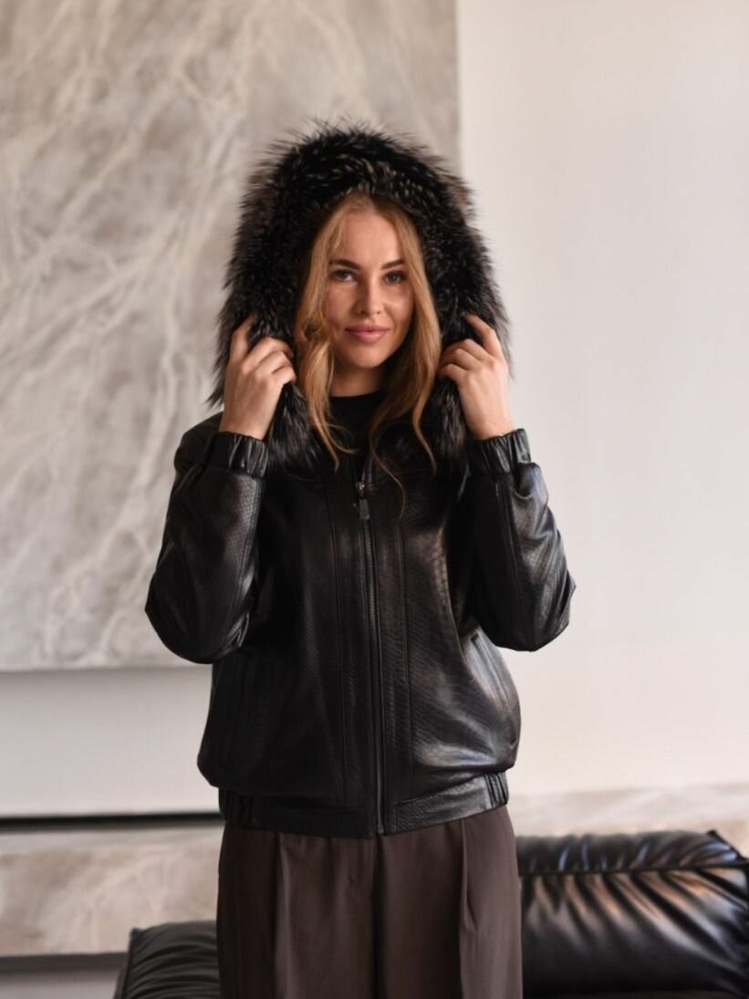 Куртка кожаная  Осень-зима