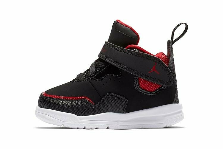 Кроссовки Air Jordan Courtside 23