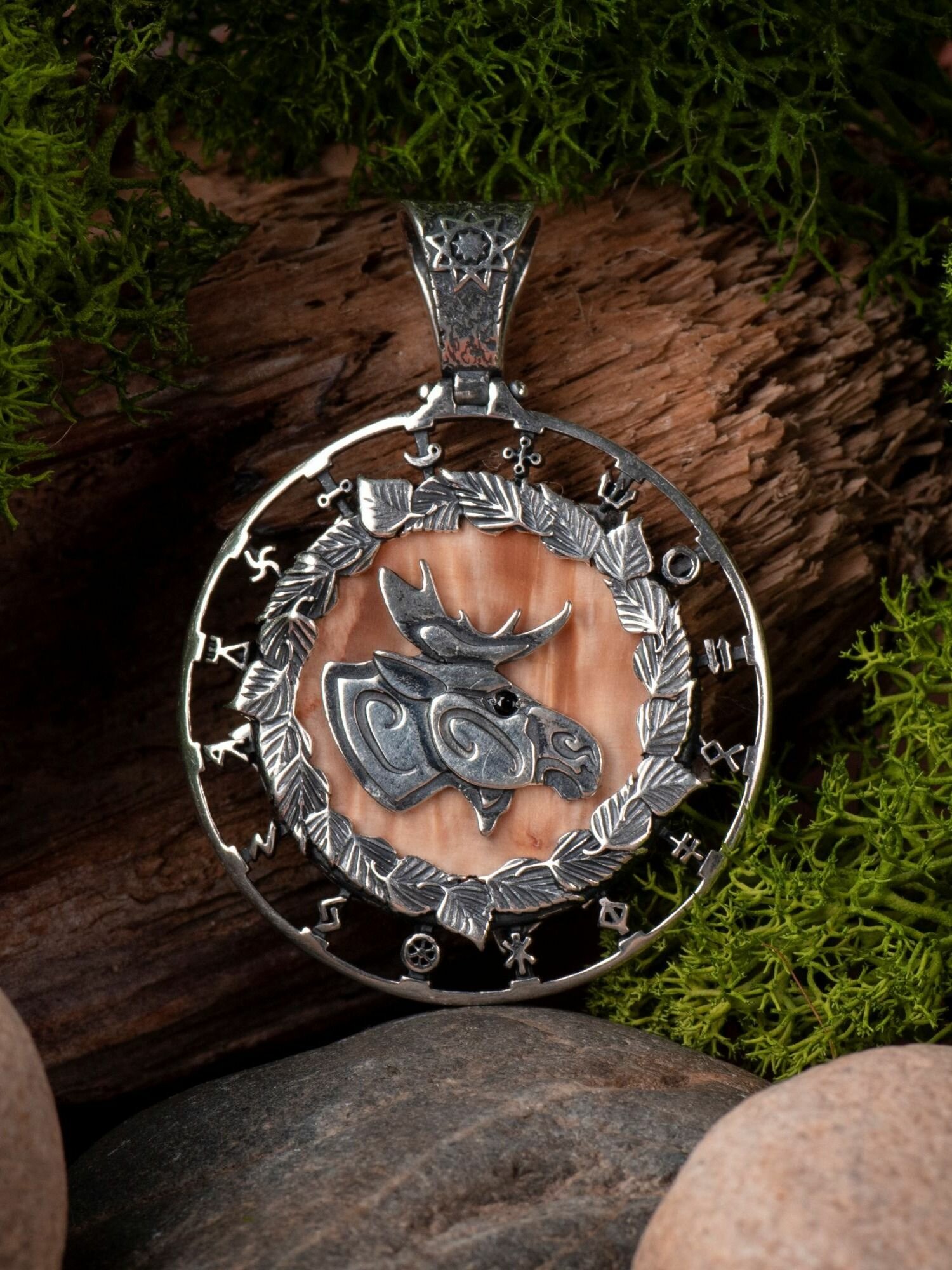 Подвеска Сила Предков, серебро, 925 проба, чернение, шпинель