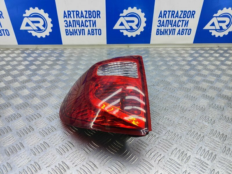 Б/У Фонарь задний левый Great Wall Hover H3 / Грейт Вол Ховер H3 2.0 4G63S4M 122 Л.С 2012