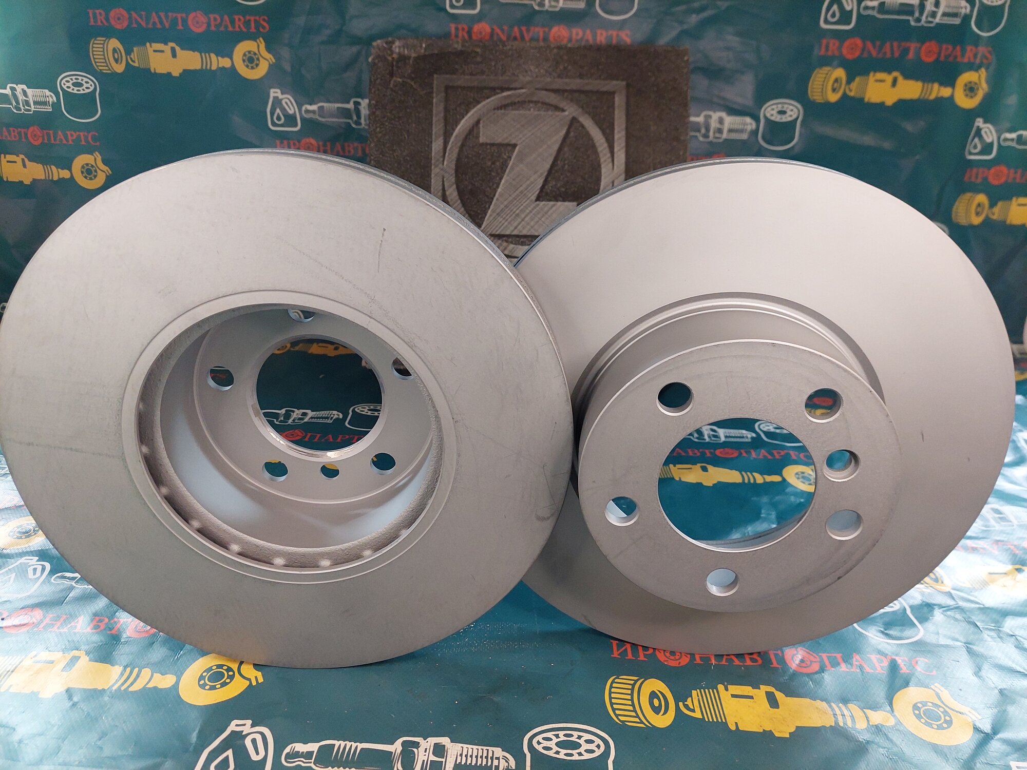 Комплект тормозных дисков (2 шт) Передних ZIMMERMANN BMW 1, 2, 3, 4 series Арт. 150290020