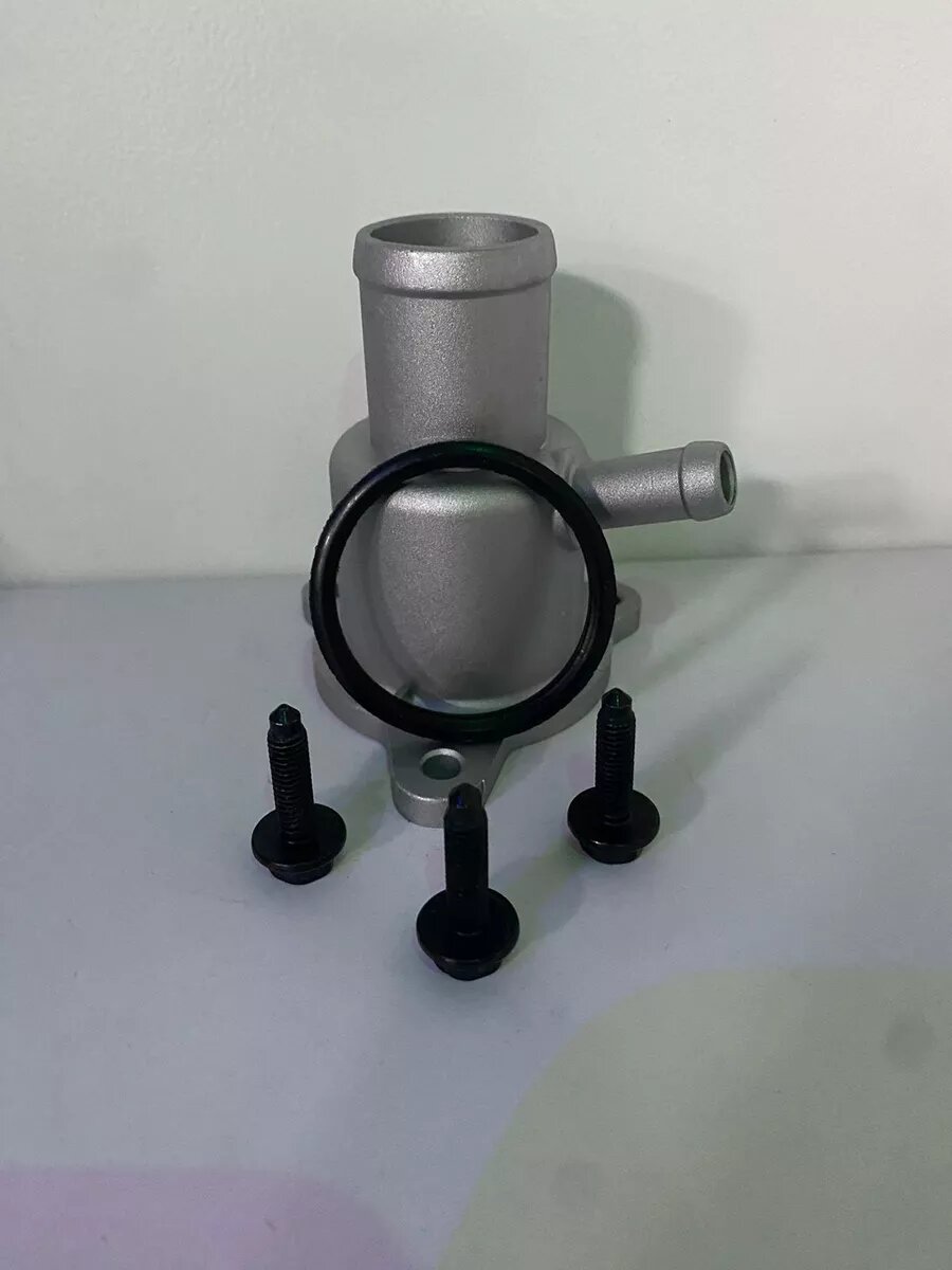 Корпус термостата с прокладкой и болтами