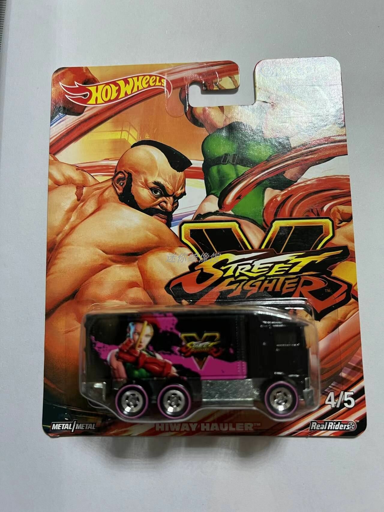 Hot Wheels Pop Culture Series 2, литая модель автомобиля 1:64(Уличный Боец HIWAY)