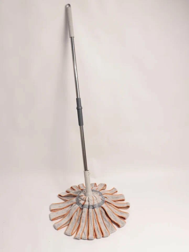 Швабра универсальная с отжимом и мягкой насадкой микрофибра,