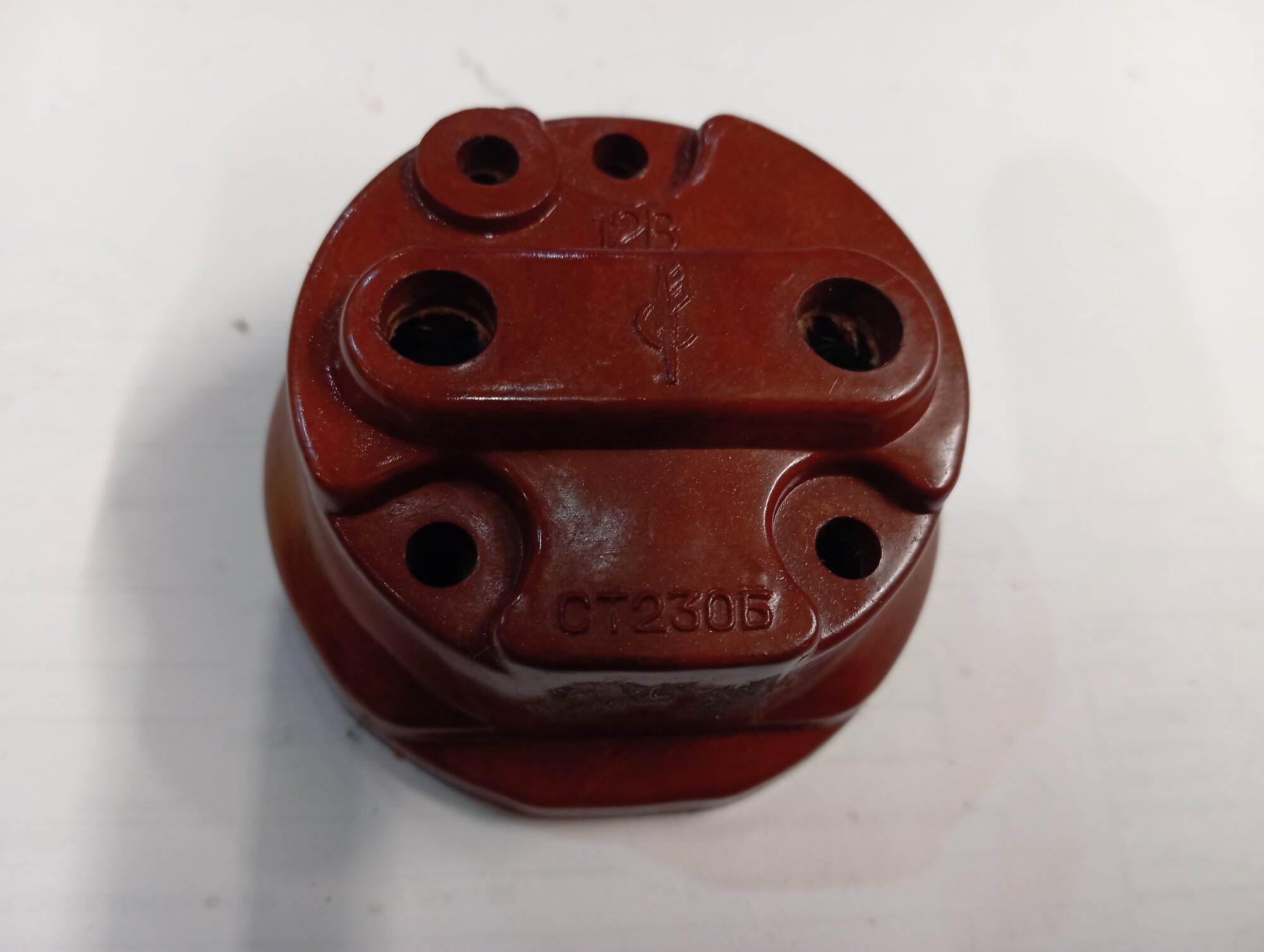 Крышка втягивающего на стартер газ уаз зил.