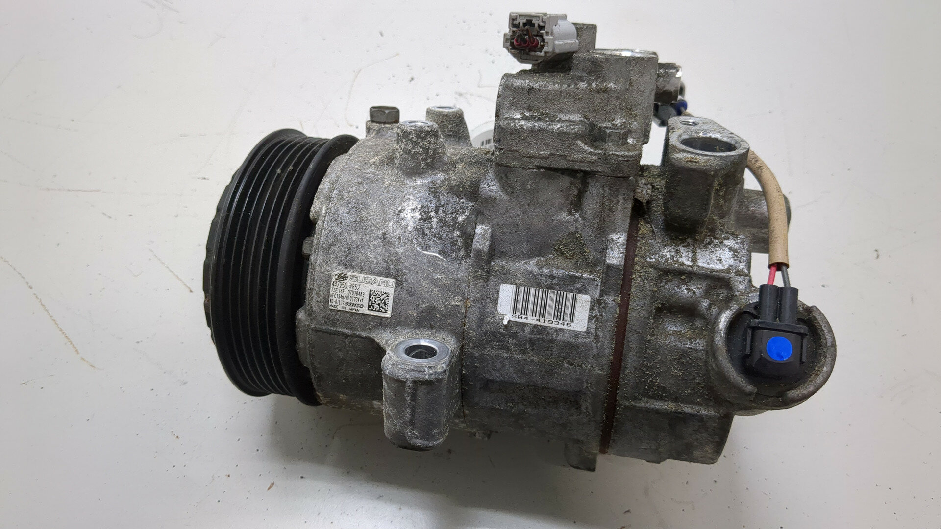Компрессор кондиционера Subaru Legacy VII Б/У