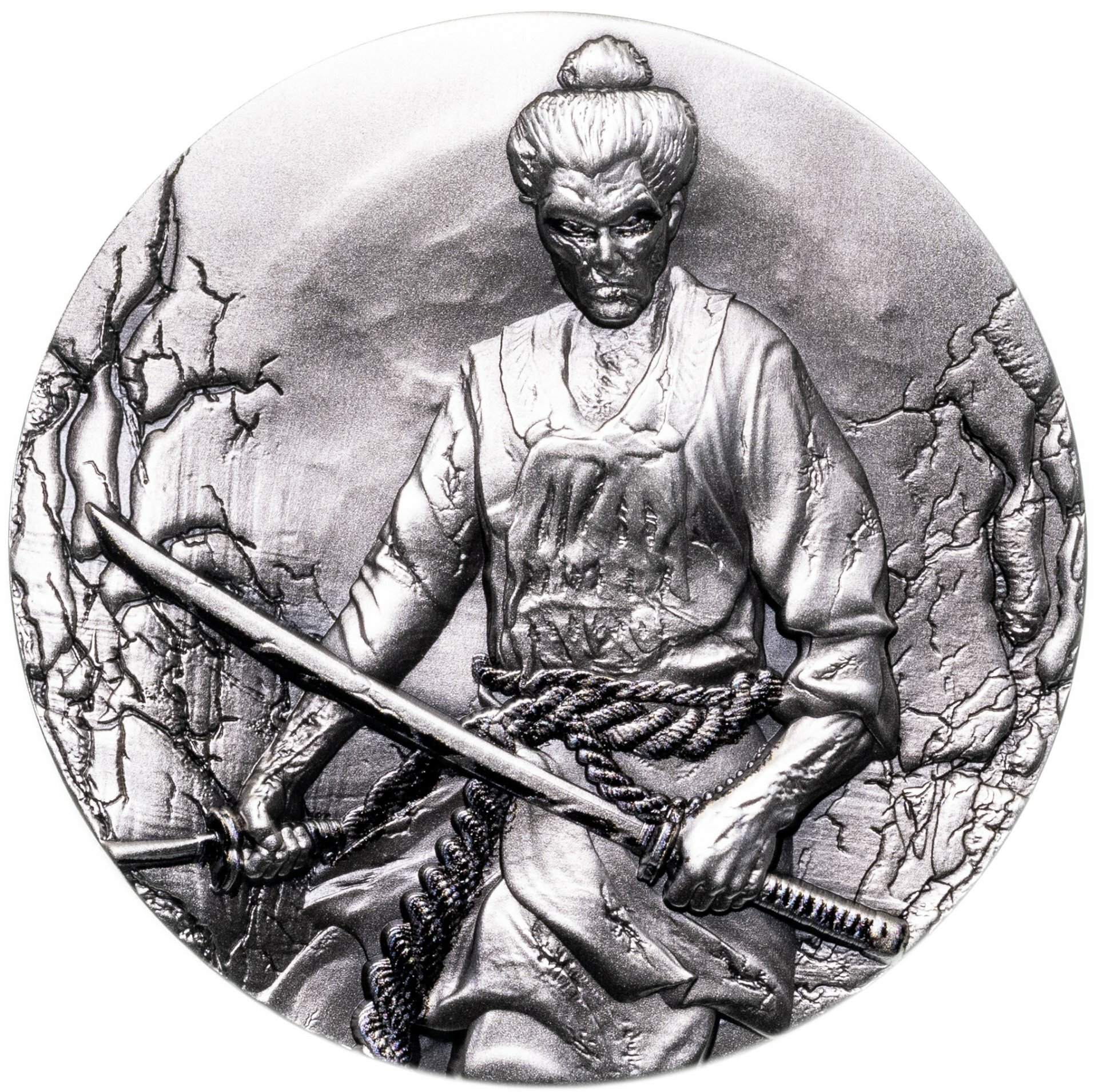 Камерун 2000 франков 2024 "Зомбированный самурай" в футляре, с сертификатом, Серебро 999, в сохранности UNC