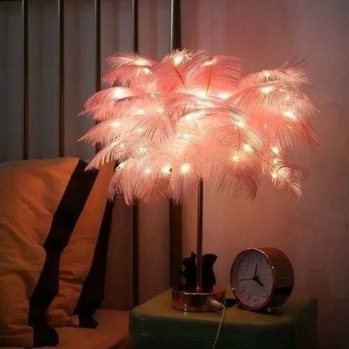 Светильник с перьями настольный, настольная лампа