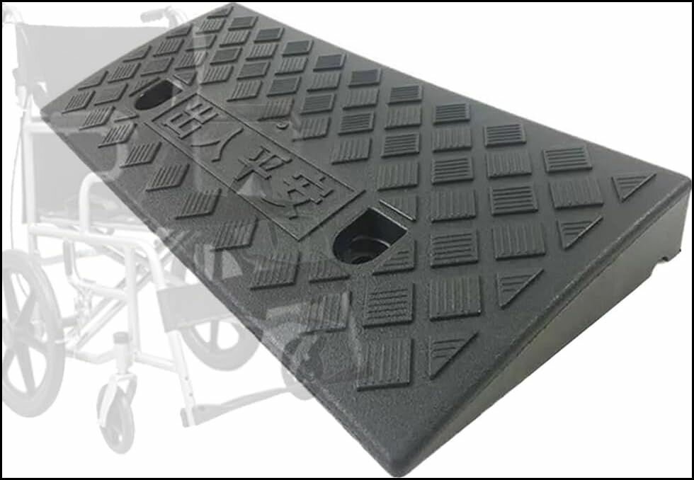 Пластиковый пандус для порогов и ступеней, чёрный, 50x22x5 см