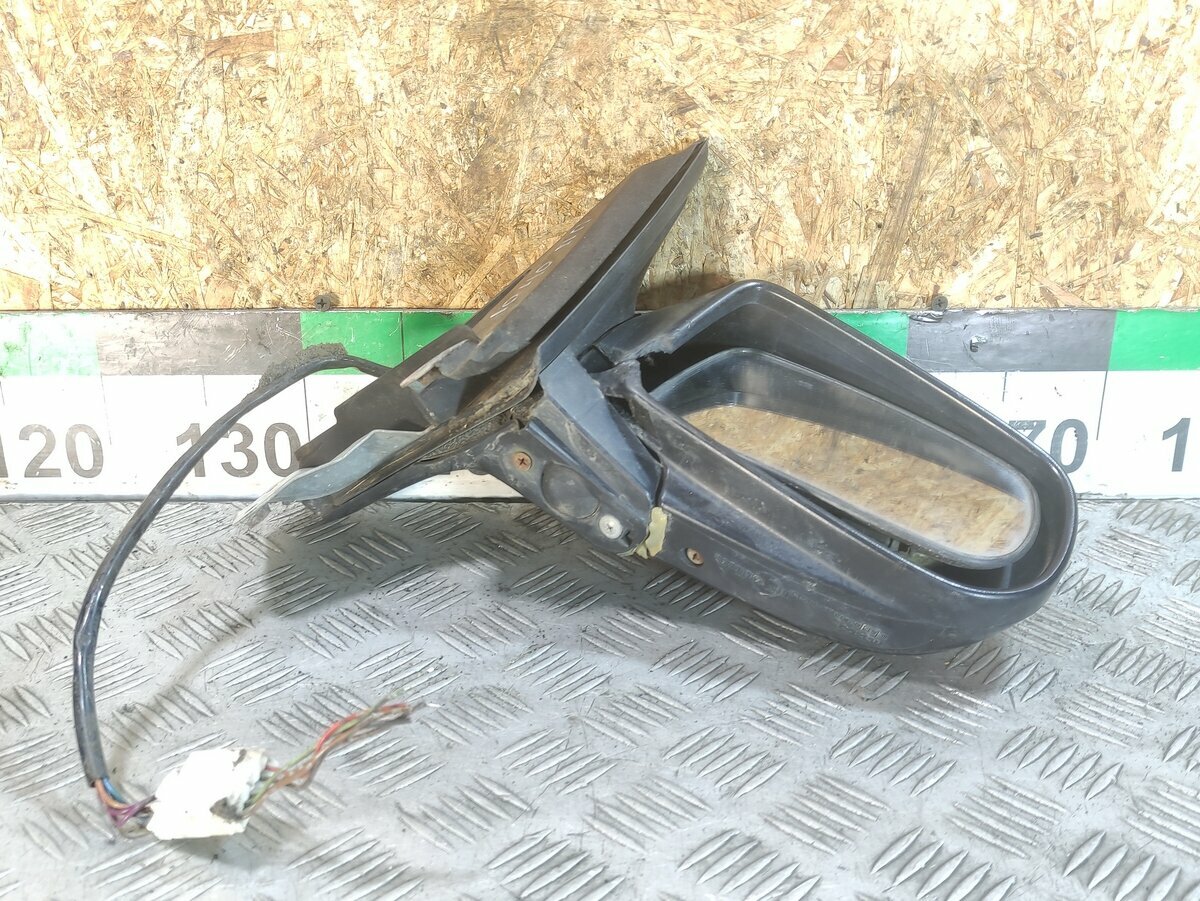 Зеркало правое MAZDA 323 1994-1998 BG3H69120B