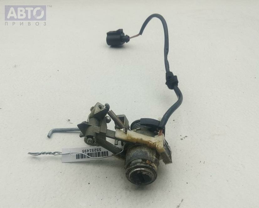 Личинка замка багажника Volkswagen Golf-4