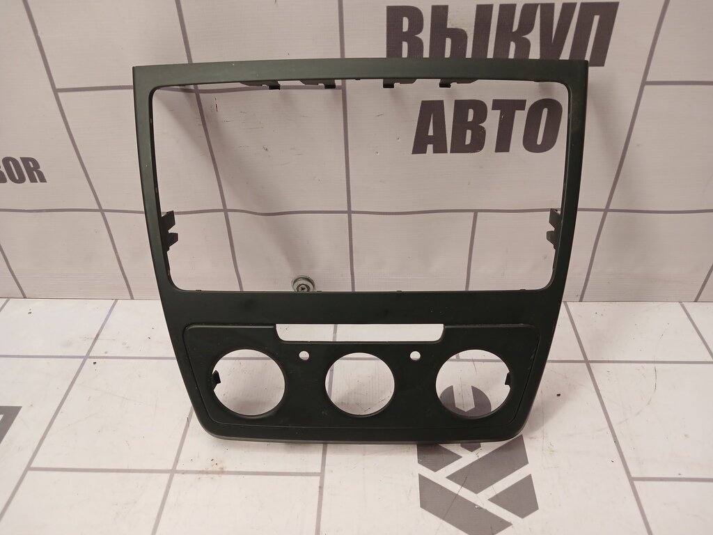 Накладка декоративная Skoda Yeti 2009-2018