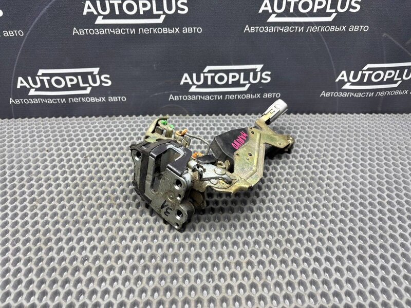Замок боковой двери Левый Задний Toyota Sprinter Marino (1.6 4A-FE) Б/У с пробегом Арт. 20450
