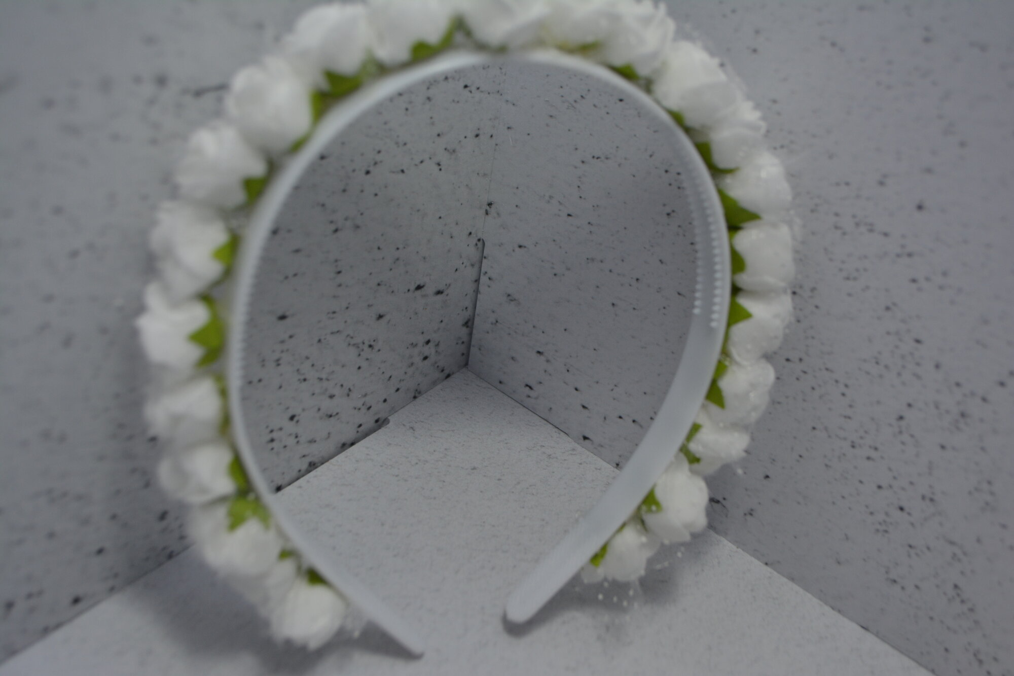 Ободок для девочки с розочками из фоамирана