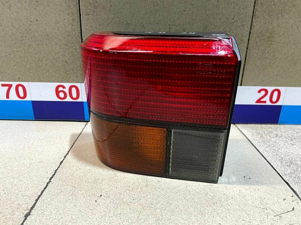 Фонарь задний левый VW Transporter T4