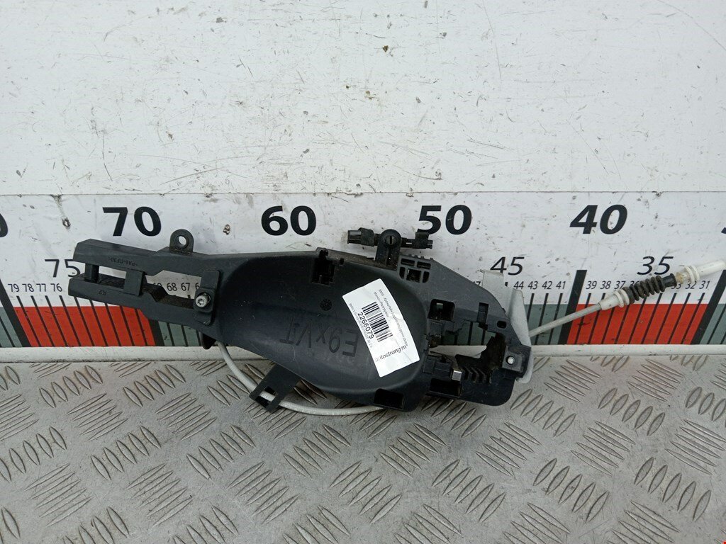 Кронштейн (держатель) ручки двери BMW 3-Series (E90/E91/E92/E93) 51227199839 арт. 2266079