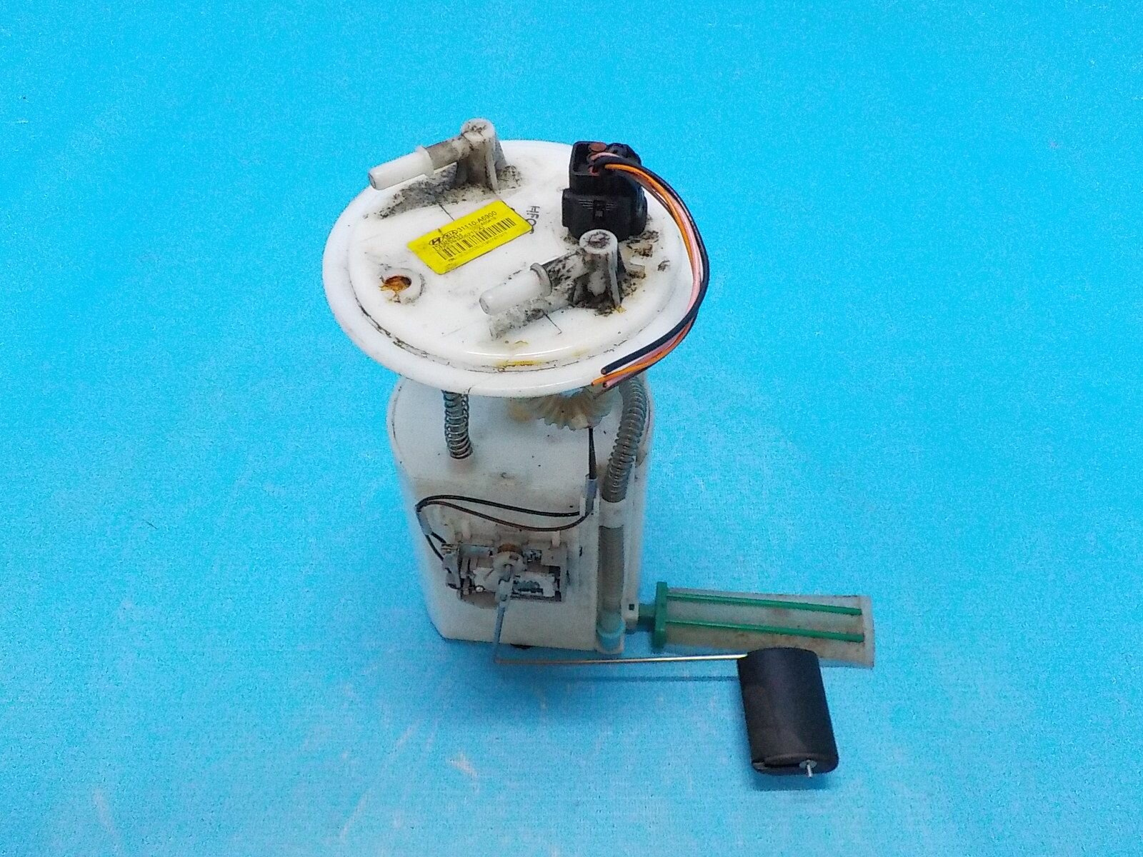 Топливный насос KIA Ceed (JD) 2012-2018 31110A6900 - Б/У