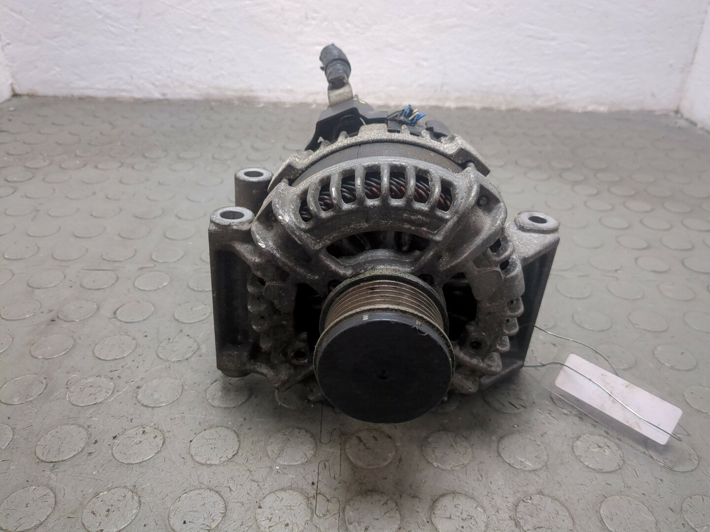 Генератор Opel Corsa E Б/У