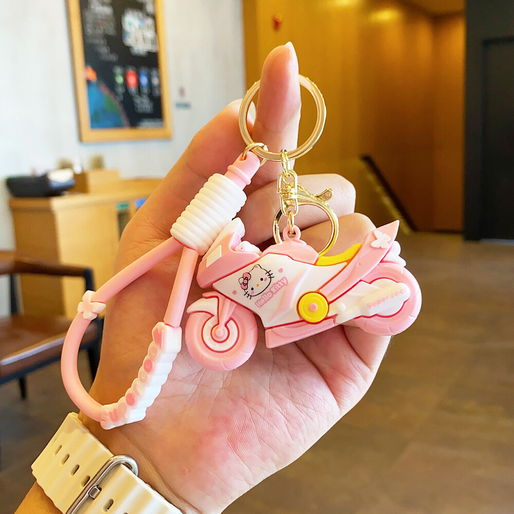 Креативный брелок-подвеска в виде мотоцикла от Sanrio, стильная кукла, цепочка для рюкзака, автомобильный кулон, брелок для мотоцикла, розовый HT, кот.