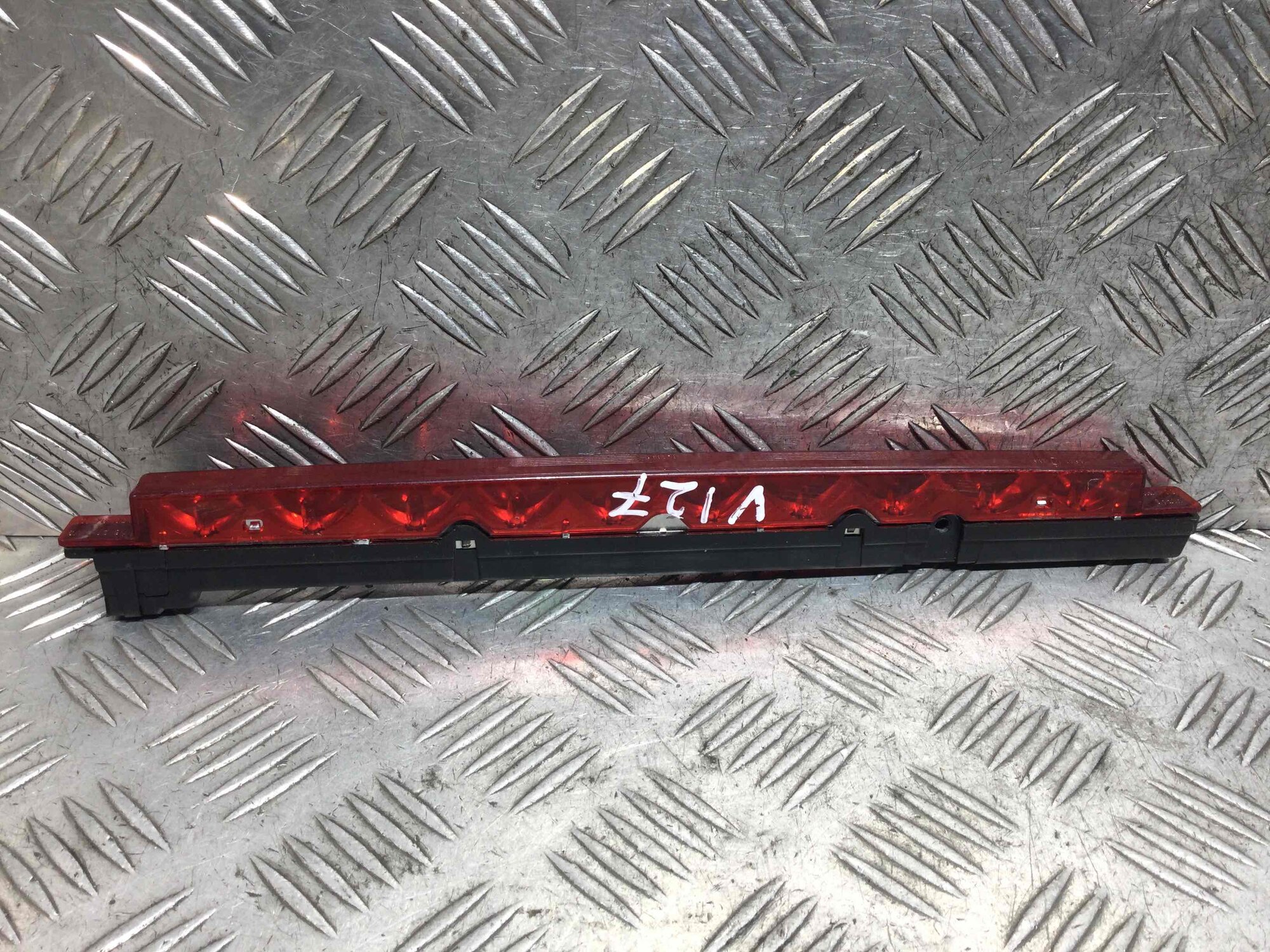 Б/У Стоп-сигнал Audi A4 B5 [рестайлинг] (1999-2001) 2001 г.