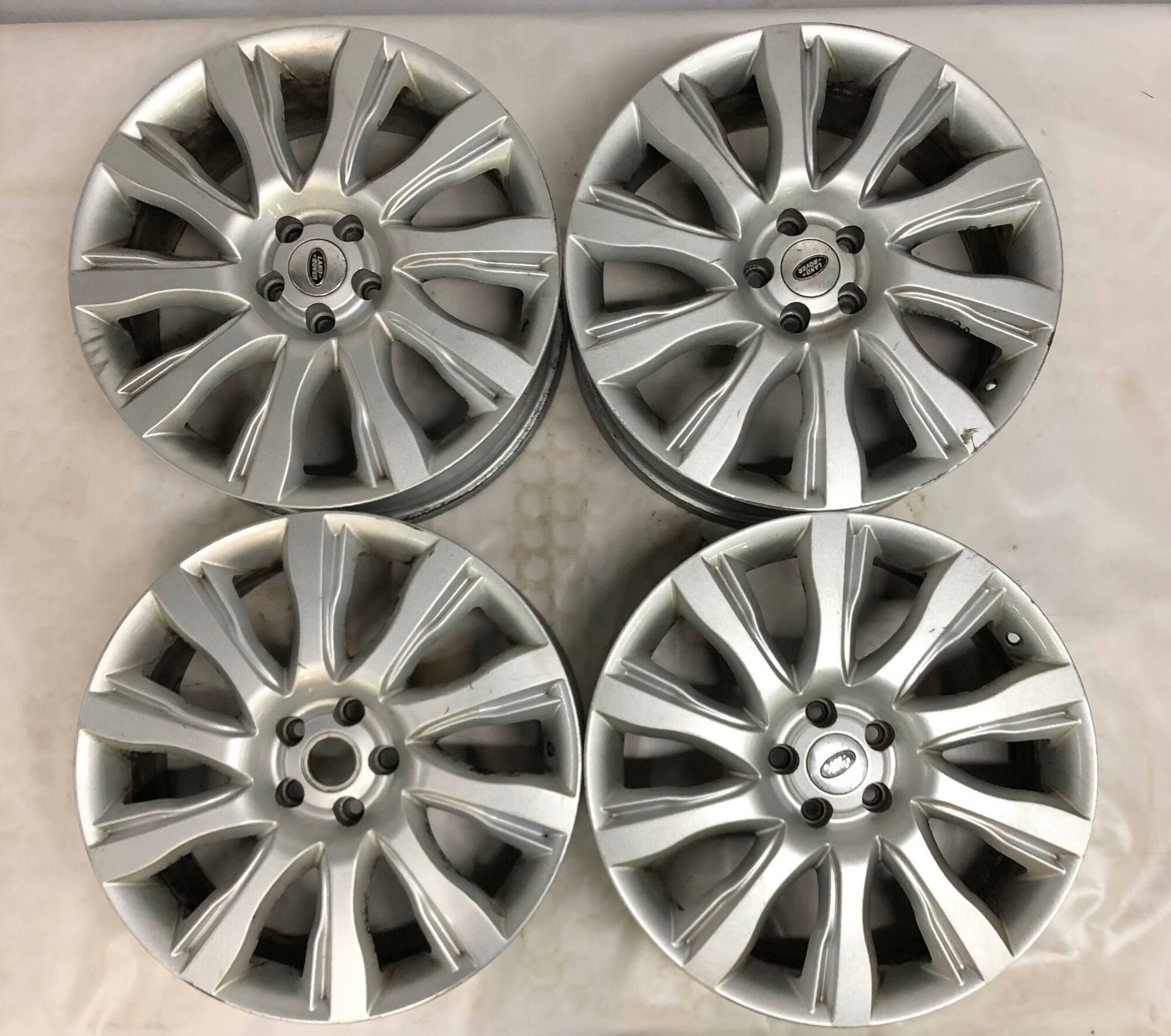 Колесные диски Replica 19x8 PCD 5x108 D63.3 ET45 (Реплика)