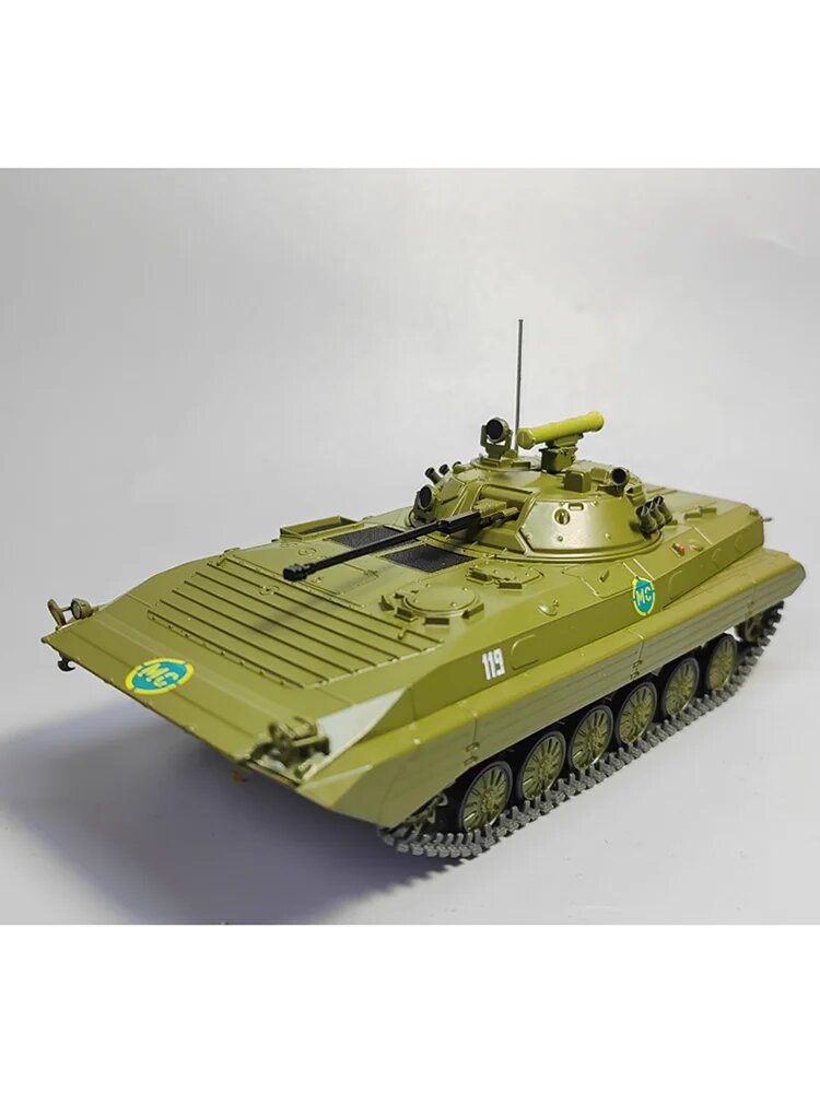 HYINUO 1:43 Масштабная модель БМП-2 из металла