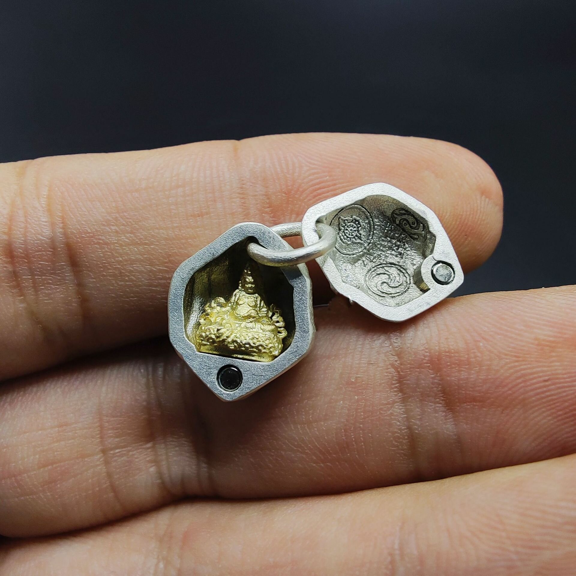 Горячая продажа SG, подвеска из чистого меди, тибетский желтый бог богатства, магнитный переключатель, трехмерный рельеф, боковая подвеска, маленький элемент, буддийский храм, аксессуары для DIY