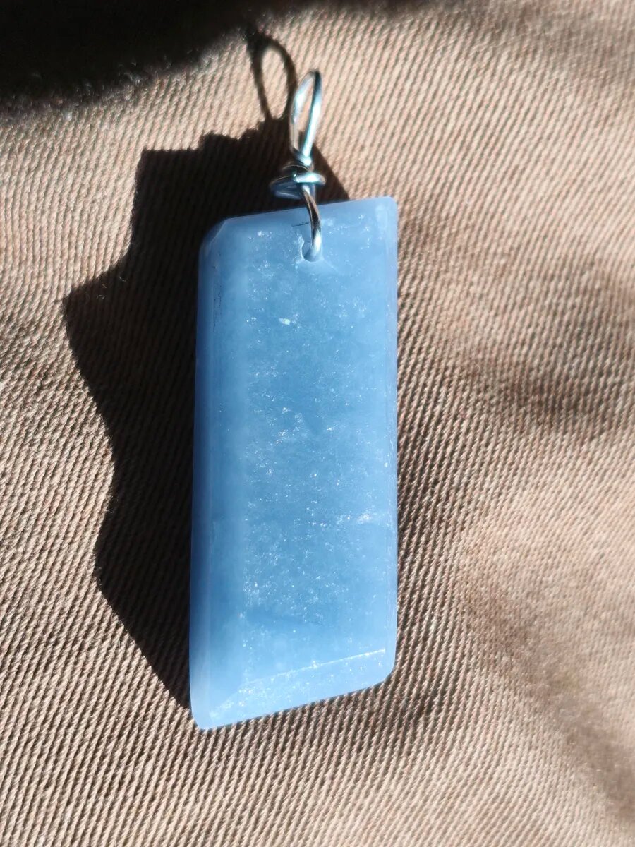 Ангелит природный подвеска "параллелограмм" 13 г