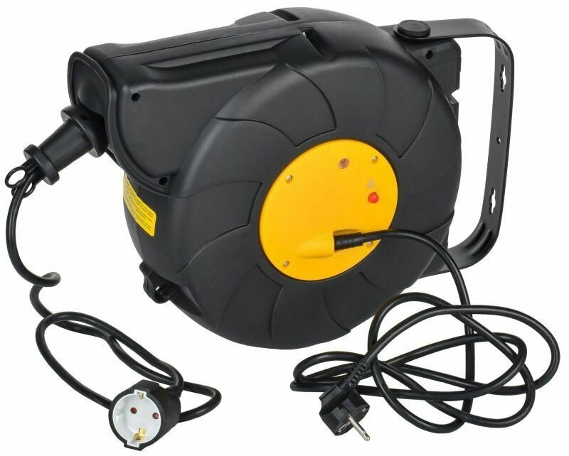 Удлинитель силовой IEK на катушке, 1х15 м, с заземлением, автосмотка, 16А, IP20, 3х1.5 мм2