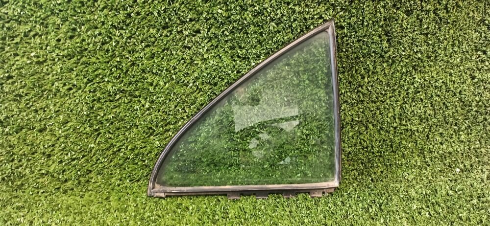 Форточка двери задняя правая Toyota Avensis T250 Б/У с пробегом